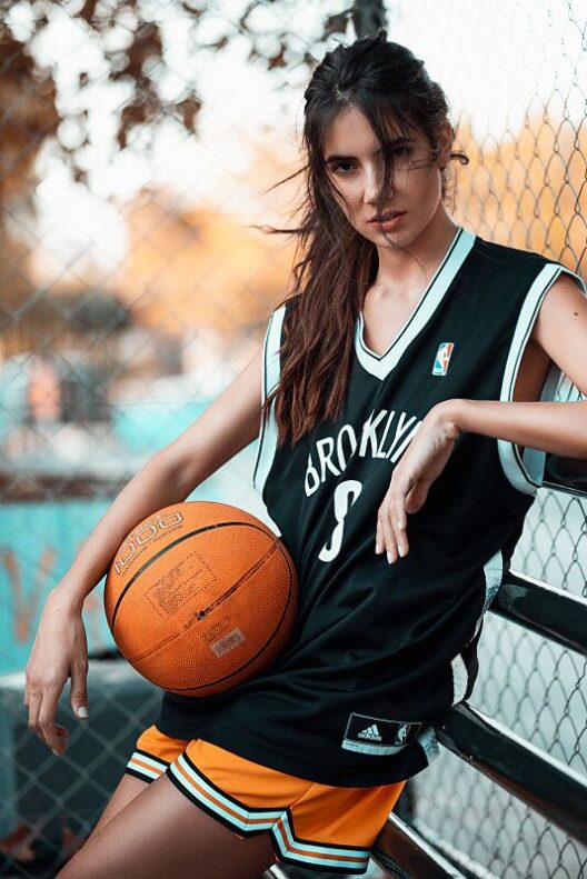 Health Benefits of Playing Basketball Regularly: Advantages